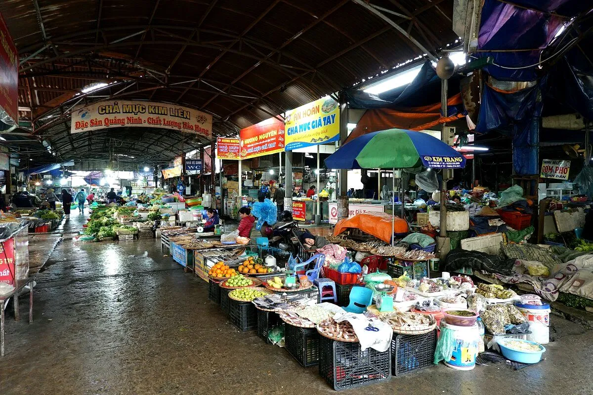 Ha Long Market - Center for Shopping and Exploring Local Culture