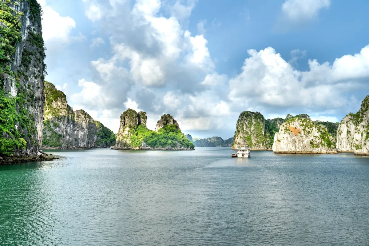 Lan Ha Bay - A Serene and Unspoiled Retreat in Northern Vietnam